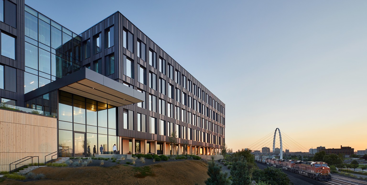 Catalyst Building - Modern Glass Co.